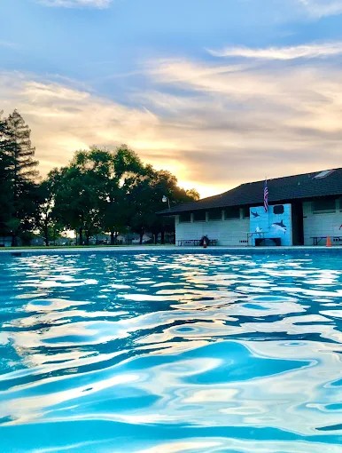 Sherwood Manor Pool – Sherwood Manor Homes